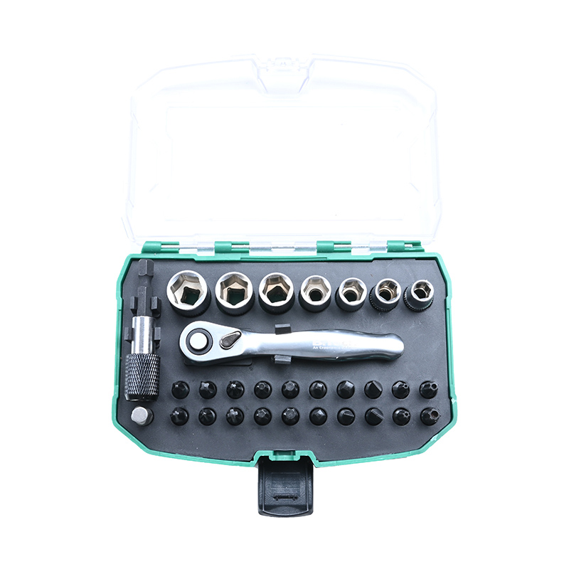 China Versatile Multiple Screwdriver Bit Set with Magnetic Holder and ...
